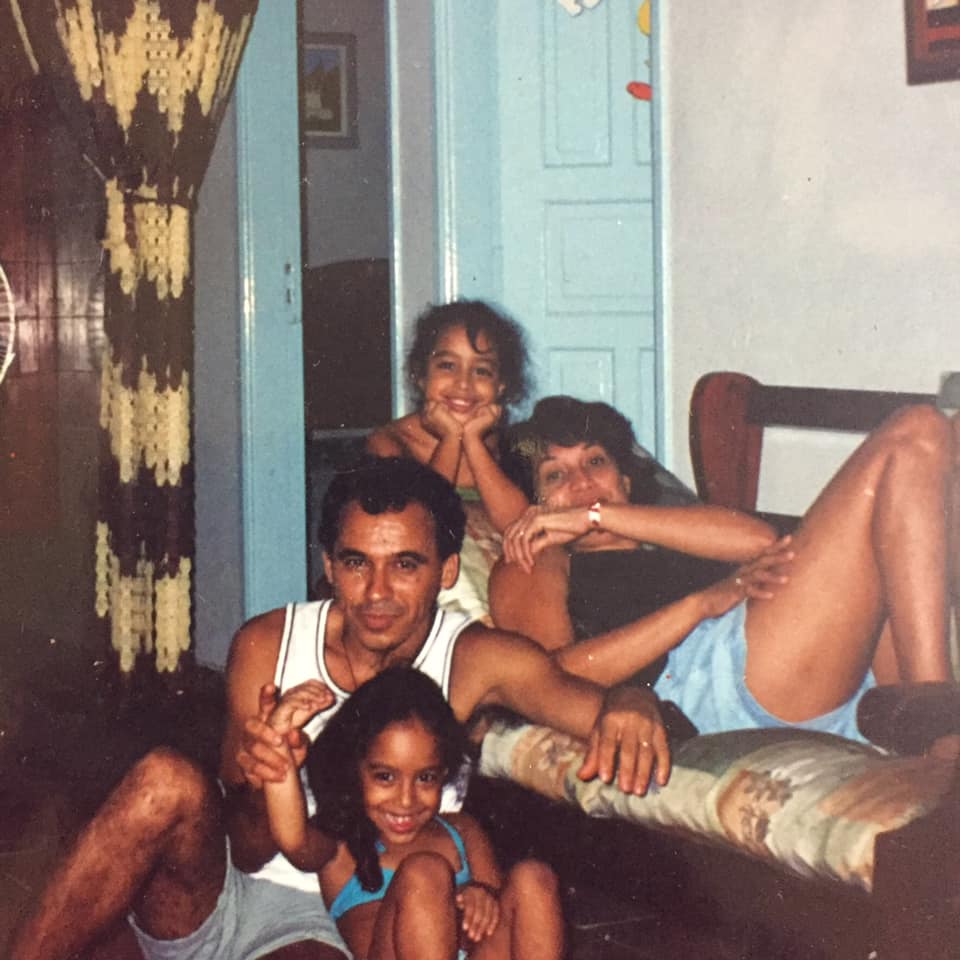 Interview with Training Program Alumni Giovana and Giulia Sales – LINESConnected