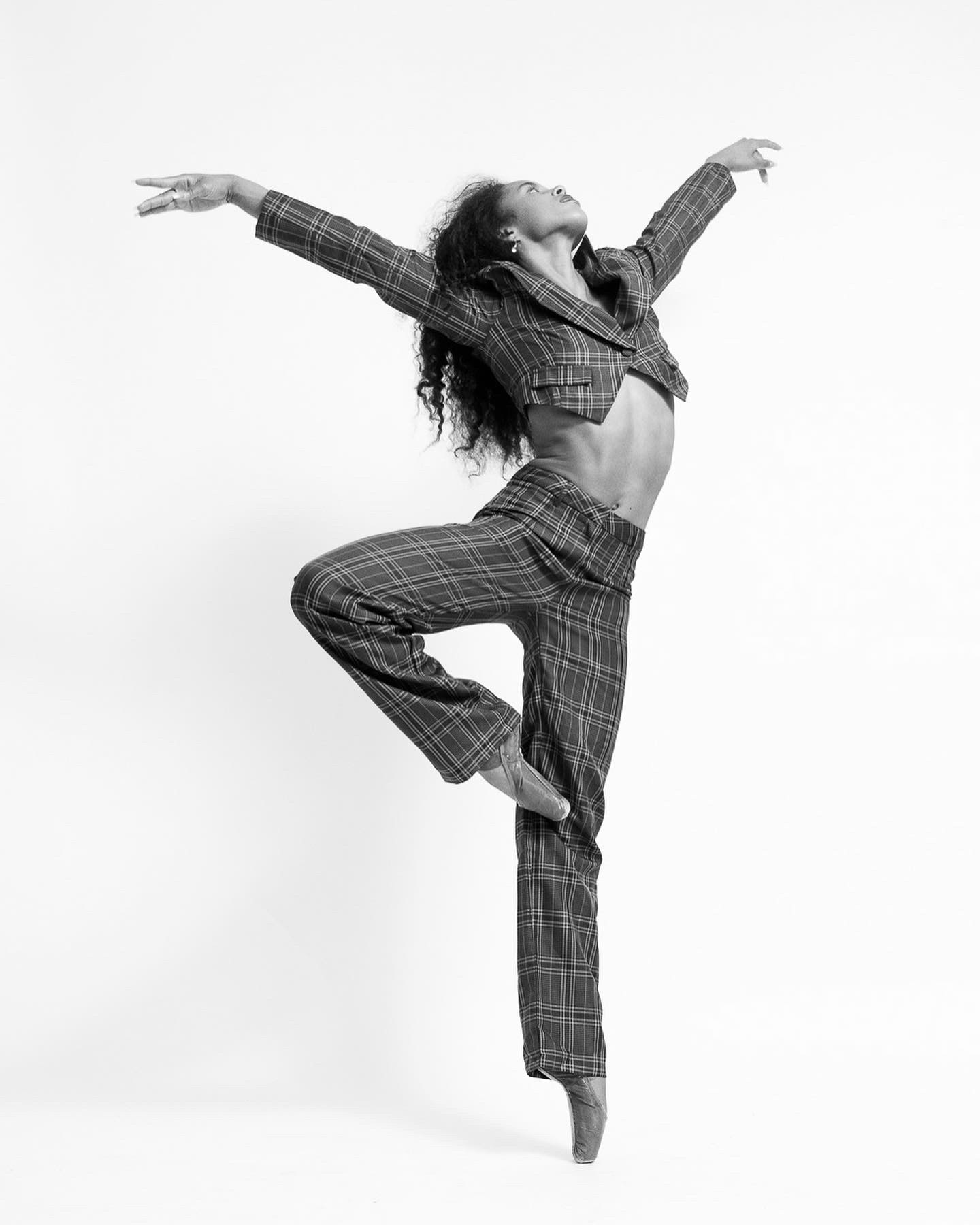 Meet New Company Dancer Amanda Smith – LINESConnected